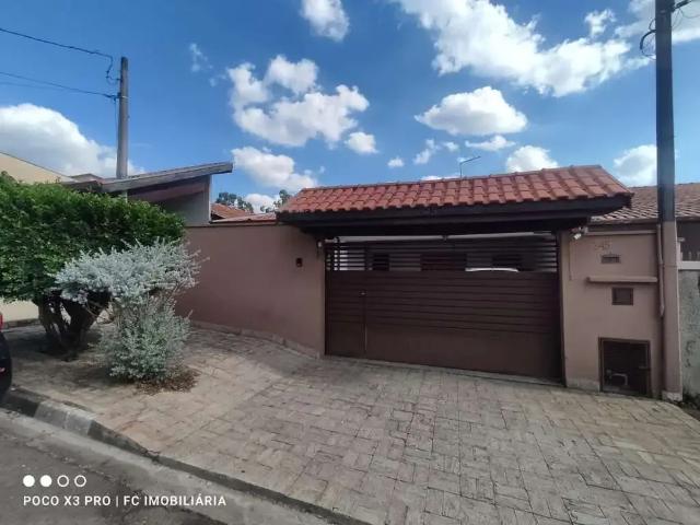 Casa / Sobrado para Venda em Vinhedo/SP Centro 4 Quartos