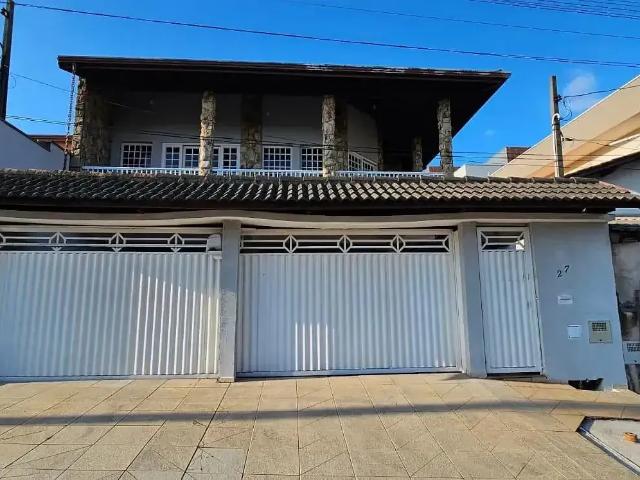 Casa / Sobrado para Venda em Vinhedo/SP Bosque 4 Quartos