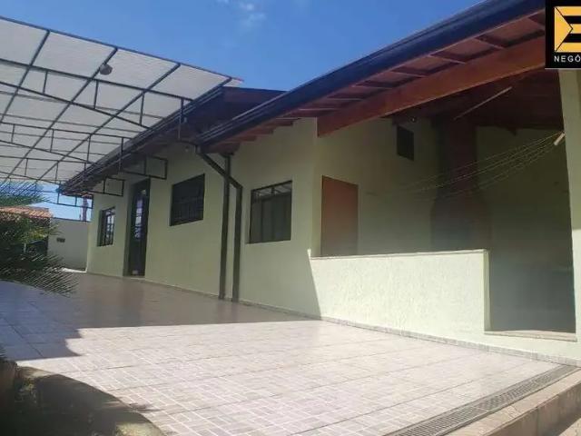 Casa / Sobrado para Venda em Vinhedo/SP João XXIII 4 Quartos