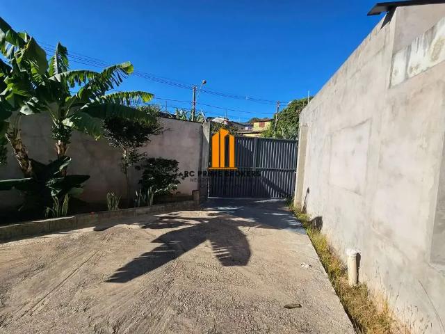 Casa / Sobrado para Venda em Vinhedo/SP João XXIII 2 Quartos