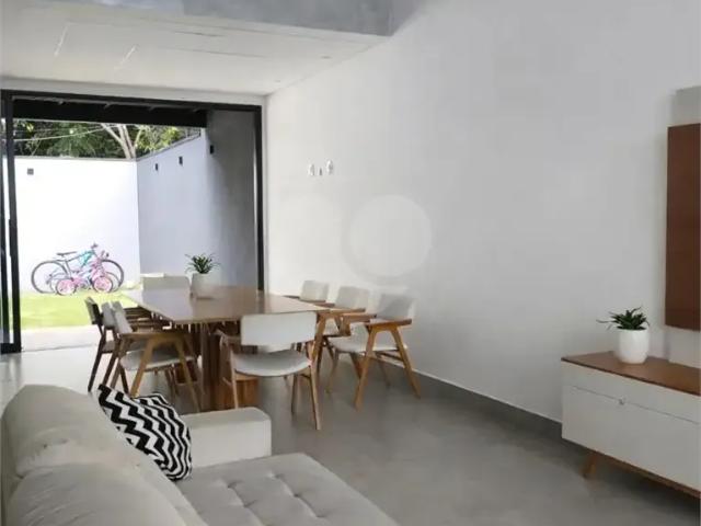 Casa / Sobrado para Venda em Vinhedo/SP Pinheirinho 3 Quartos