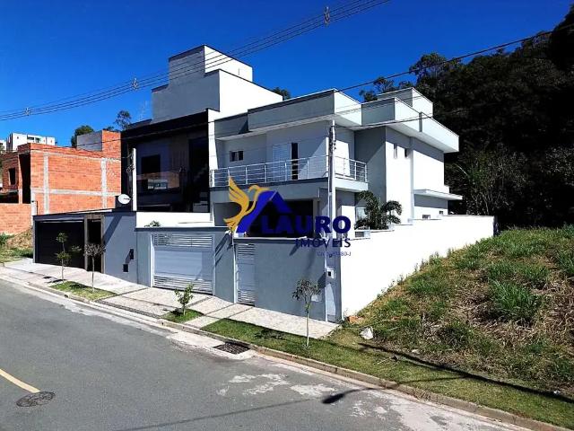 Casa / Sobrado para Venda em Vinhedo/SP Pinheirinho 3 Quartos