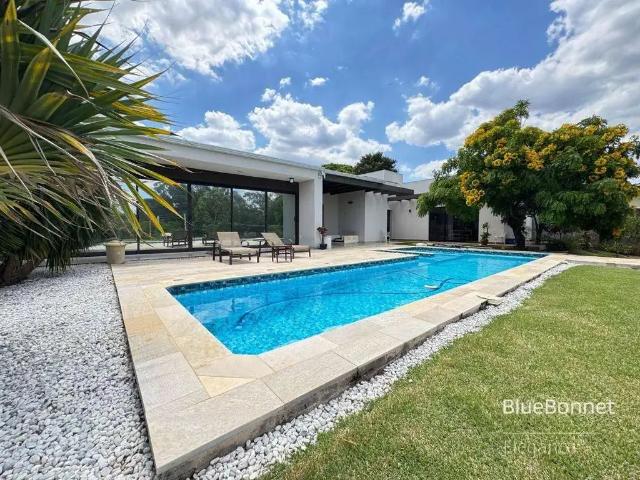 Casa / Sobrado para Venda em Vinhedo/SP Pinheirinho 3 Quartos