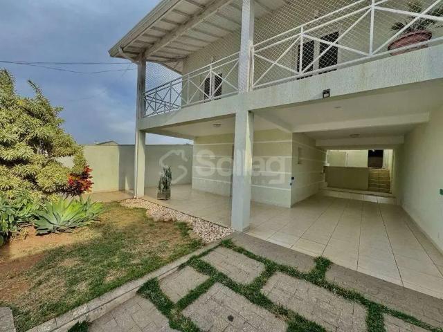 Casa / Sobrado para Venda em Vinhedo/SP Pinheirinho 3 Quartos