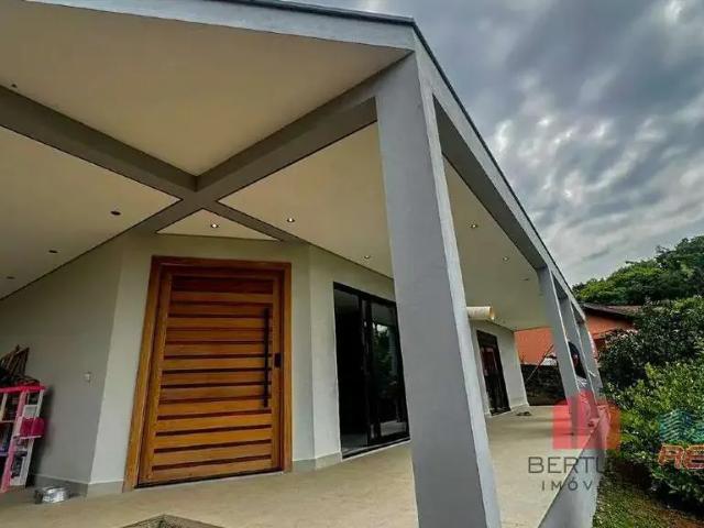 Casa / Sobrado para Venda em Vinhedo/SP Recanto dos Canjaranas 3 Quartos