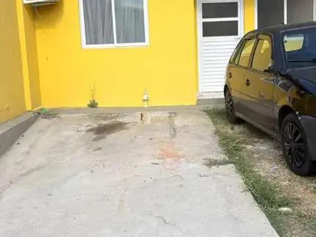 Casa / Sobrado para Venda em Viamão/RS Centro 2 Quartos