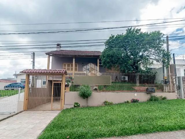 Casa / Sobrado para Venda em Viamão/RS Cecília 4 Quartos