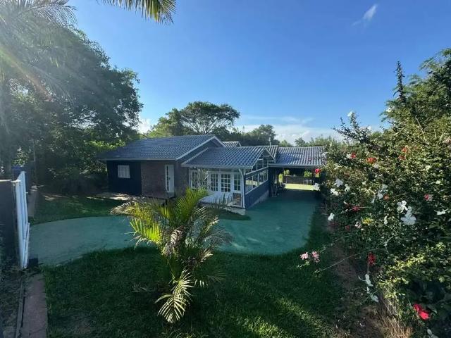 Casa / Sobrado para Venda em Viamão/RS Cocão 2 Quartos