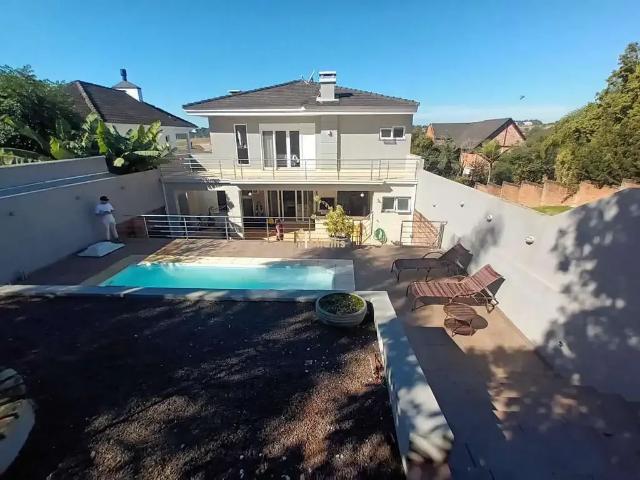 Casa / Sobrado para Venda em Viamão/RS Cantegril 3 Quartos