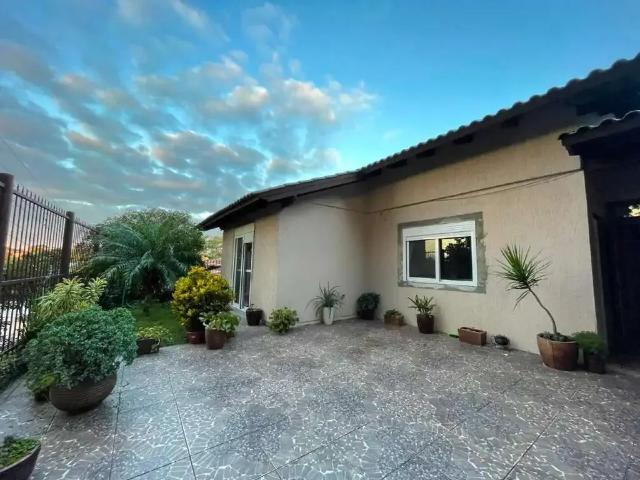 Casa / Sobrado para Venda em Viamão/RS São Lucas 5 Quartos