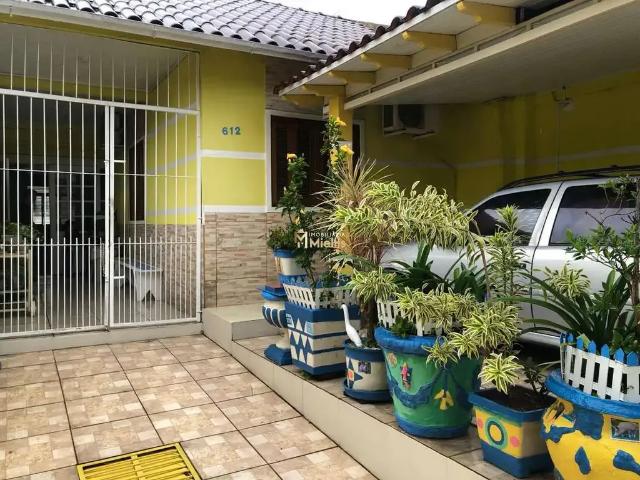 Casa / Sobrado para Venda em Viamão/RS Santa Isabel 2 Quartos