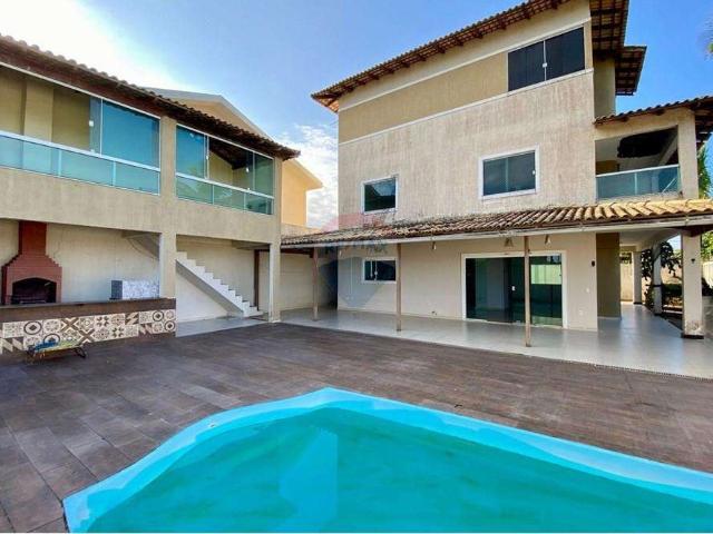 Casa / Sobrado para Venda em Vila Velha/ES Interlagos 5 Quartos