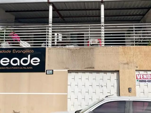 Casa / Sobrado para Venda em Vitória da Conquista/BA Alto Maron 4 Quartos