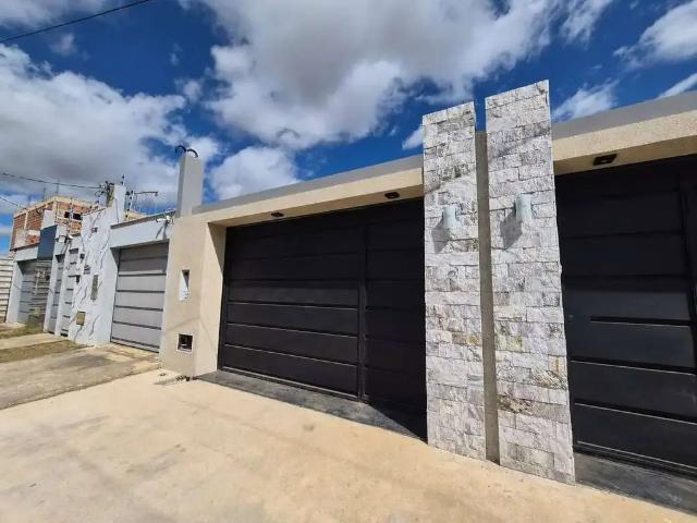 Casa / Sobrado para Venda em Vitória da Conquista/BA Boa Vista 3 Quartos