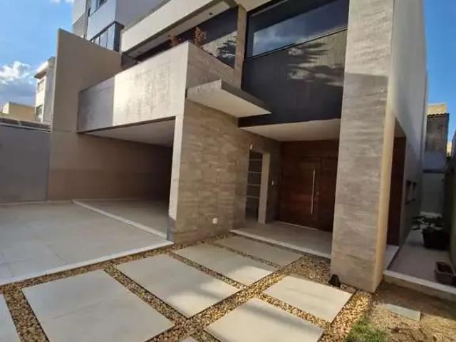 Casa / Sobrado para Venda em Vitória da Conquista/BA Boa Vista 3 Quartos