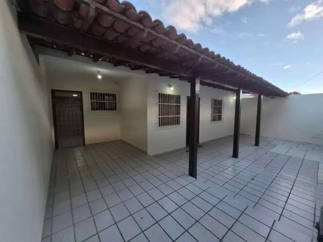 Casa / Sobrado para Venda em Vitória da Conquista/BA Candeias 2 Quartos