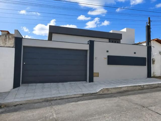 Casa / Sobrado para Venda em Vitória da Conquista/BA Candeias 3 Quartos