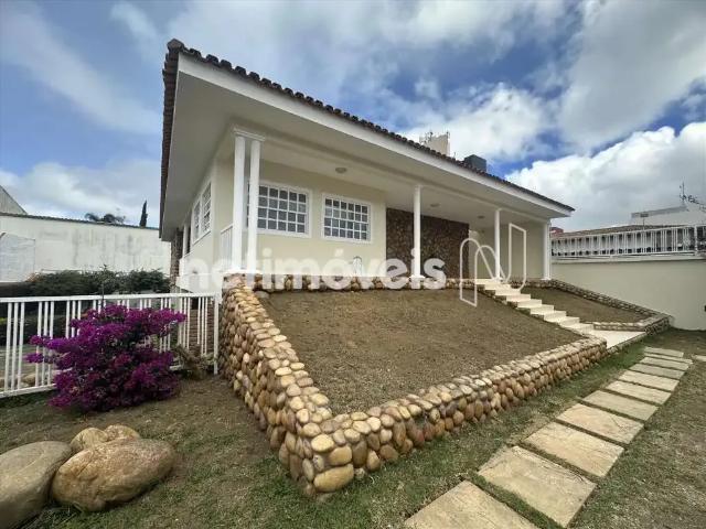 Casa / Sobrado para Venda em Vitória da Conquista/BA Candeias 4 Quartos
