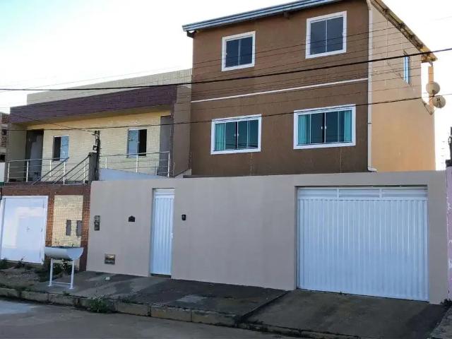 Casa / Sobrado para Venda em Vitória da Conquista/BA Felícia 3 Quartos