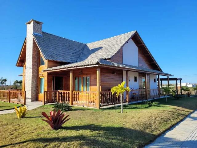 Casa / Sobrado para Venda em Vitória da Conquista/BA José Gonçalves 3 Quartos