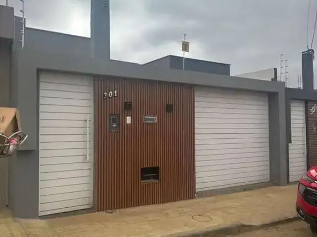 Casa / Sobrado para Venda em Vitória da Conquista/BA Primavera 3 Quartos