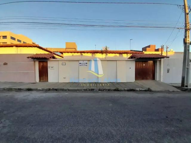 Casa / Sobrado para Venda em Vitória da Conquista/BA Recreio 4 Quartos