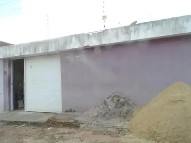 Casa / Sobrado para Venda em Vitória de Santo Antão/PE Água Branca 2 Quartos