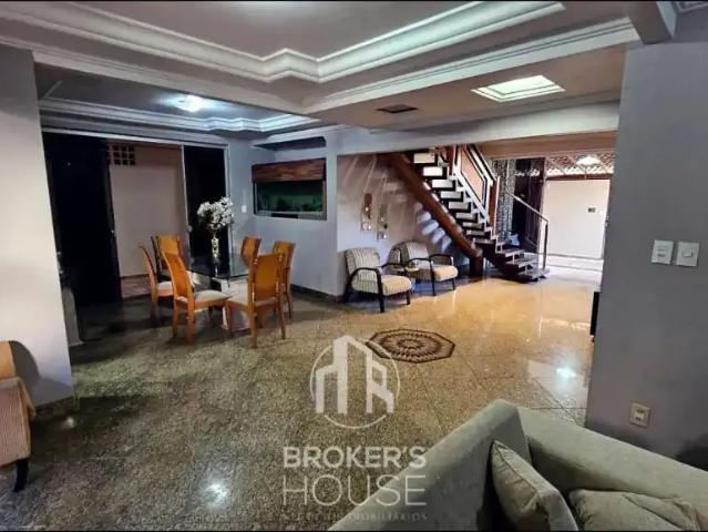 Casa / Sobrado para Venda em Vitória/ES de Lourdes 5 Quartos