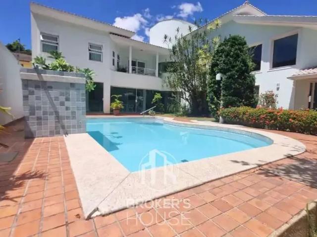 Casa / Sobrado para Venda em Vitória/ES Fradinhos 4 Quartos