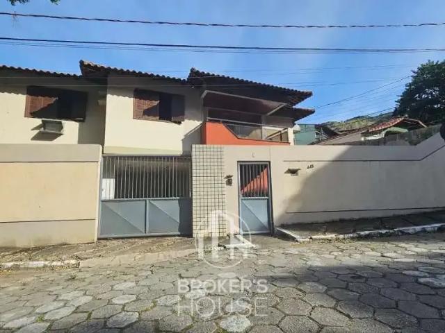 Casa / Sobrado para Venda em Vitória/ES Fradinhos 6 Quartos