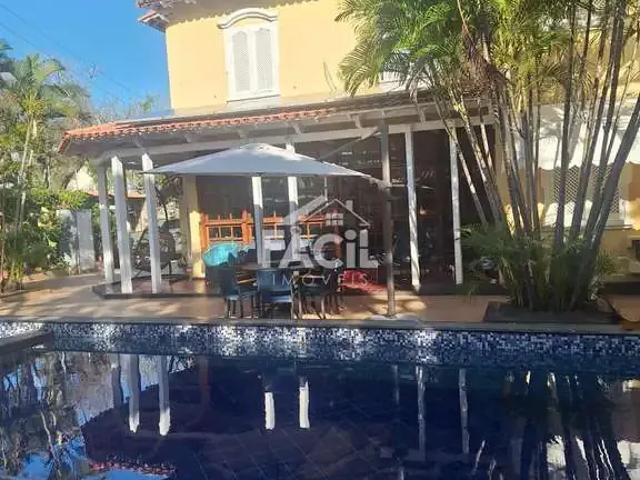 Casa / Sobrado para Venda em Vitória/ES Jabour 4 Quartos