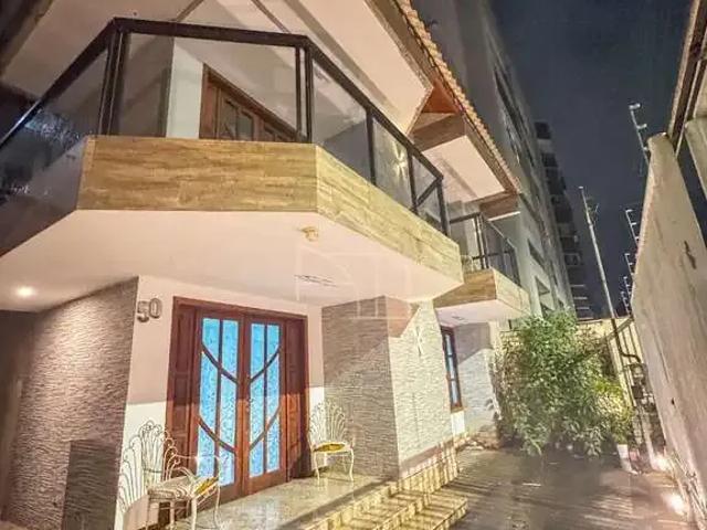 Casa / Sobrado para Venda em Vitória/ES Jardim Camburi 4 Quartos