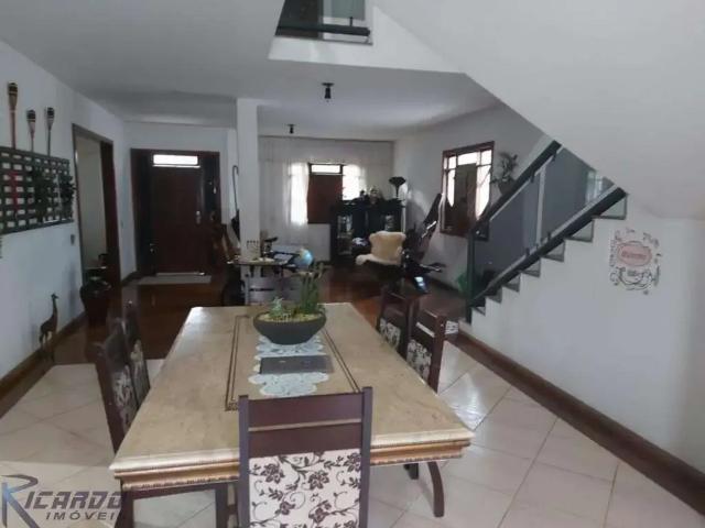 Casa / Sobrado para Venda em Vitória/ES Mata da Praia 4 Quartos