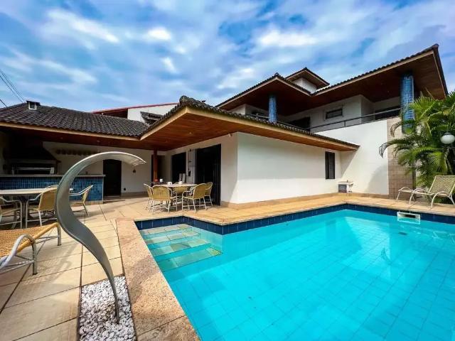 Casa / Sobrado para Venda em Vitória/ES Mata da Praia 5 Quartos