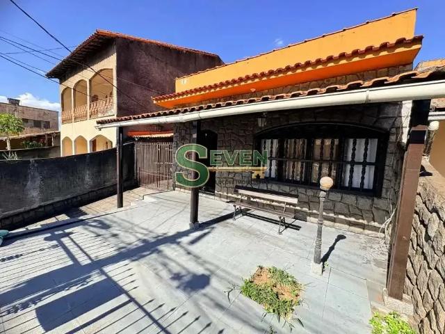 Casa / Sobrado para Venda em Volta Redonda/RJ Conforto 3 Quartos