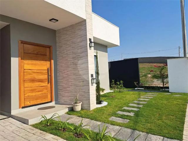Casa / Sobrado para Venda em Volta Redonda/RJ Casa de Pedra 1 Quartos