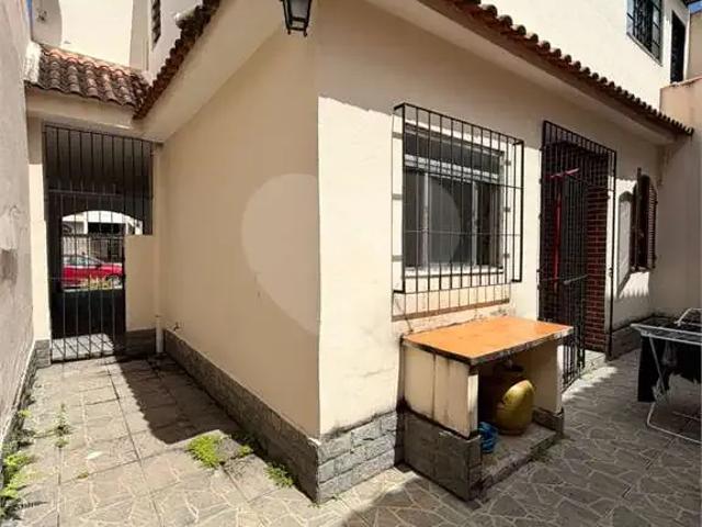 Casa / Sobrado para Venda em Volta Redonda/RJ Casa de Pedra 2 Quartos