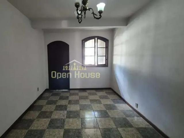 Casa / Sobrado para Venda em Volta Redonda/RJ Casa de Pedra 3 Quartos