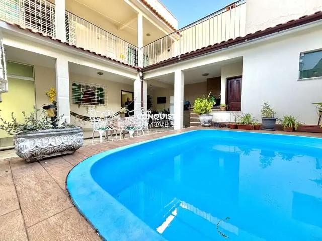 Casa / Sobrado para Venda em Volta Redonda/RJ Casa de Pedra 3 Quartos