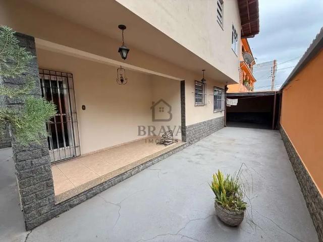 Casa / Sobrado para Venda em Volta Redonda/RJ Água Limpa 3 Quartos