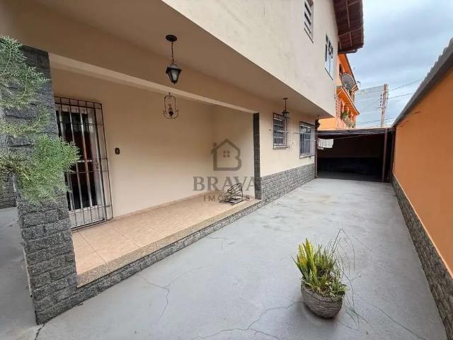 Casa / Sobrado para Venda em Volta Redonda/RJ Água Limpa 3 Quartos