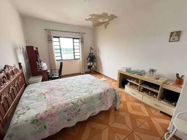 Casa / Sobrado para Venda em Volta Redonda/RJ Água Limpa 3 Quartos
