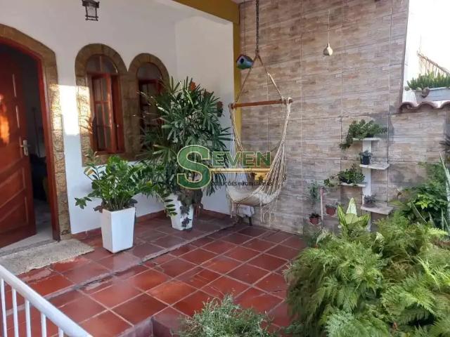 Casa / Sobrado para Venda em Volta Redonda/RJ Belmonte 5 Quartos