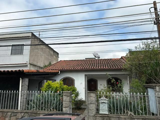 Casa / Sobrado para Venda em Volta Redonda/RJ Eucaliptal 3 Quartos