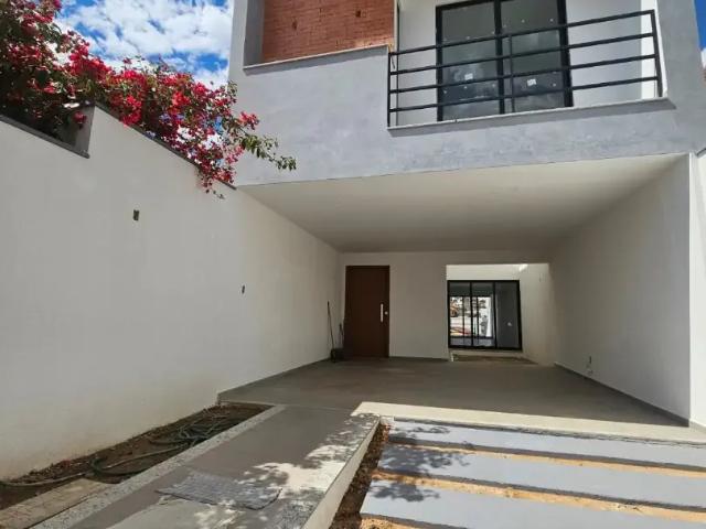 Casa / Sobrado para Venda em Volta Redonda/RJ Jardim Normandia 3 Quartos