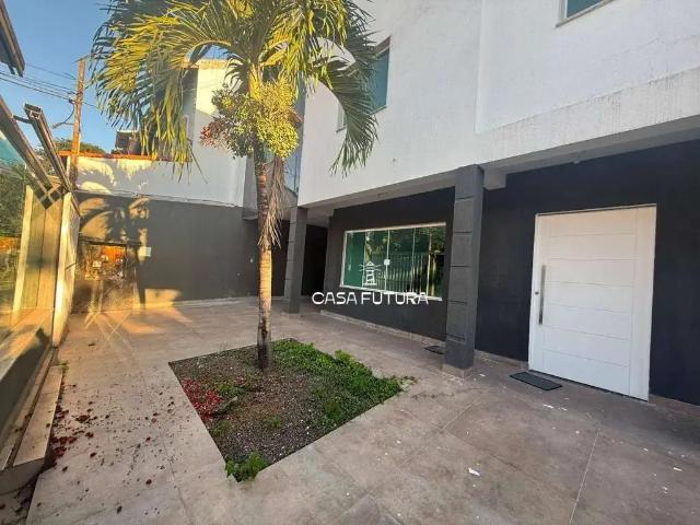 Casa / Sobrado para Venda em Volta Redonda/RJ Jardim Amália 4 Quartos