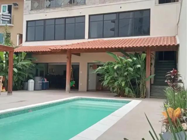 Casa / Sobrado para Venda em Volta Redonda/RJ Jardim Amália 4 Quartos