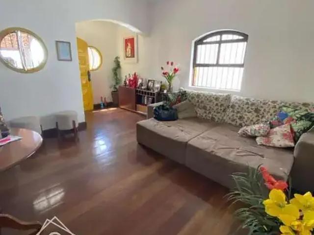 Casa / Sobrado para Venda em Volta Redonda/RJ Jardim Amália 4 Quartos