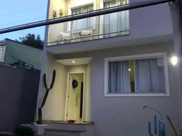 Casa / Sobrado para Venda em Volta Redonda/RJ Jardim Amália 3 Quartos