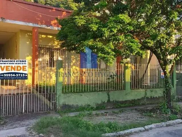 Casa / Sobrado para Venda em Volta Redonda/RJ Jardim Amália 3 Quartos